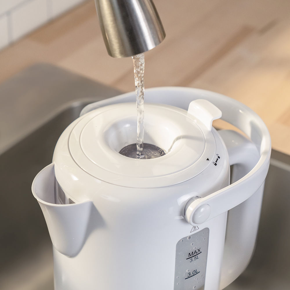 Hervidor eléctrico Oster® de 3.5L de gran capacidad BVSTKT35W - osterpe