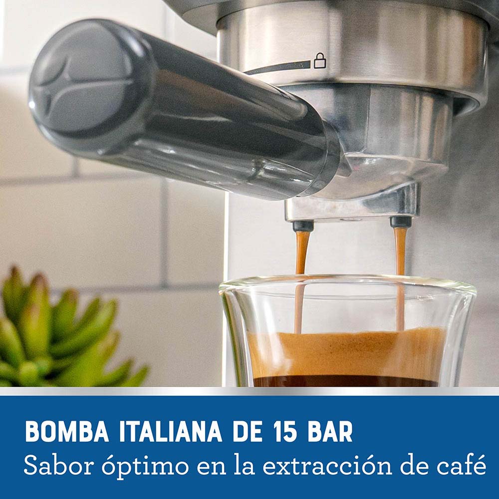 Cafetera compacta de espresso Oster® BVSTEM7200 - osterpe